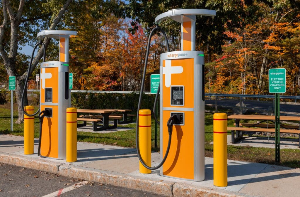 Charged EVs | ChargePoint’s new 500 kW DC fast charging platform debuts ...